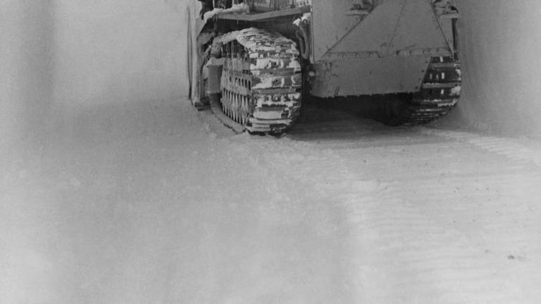 NASA Found A Secret 100-Foot Deep Military Base In Greenland - Here's ...