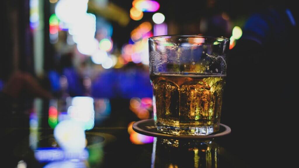 Record Low: 8 Factors Behind America’s Declining Alcohol Consumption