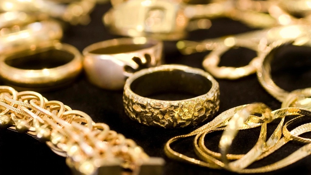 The 9 Best and Worst Places to Store Valuables at Home – Ranked