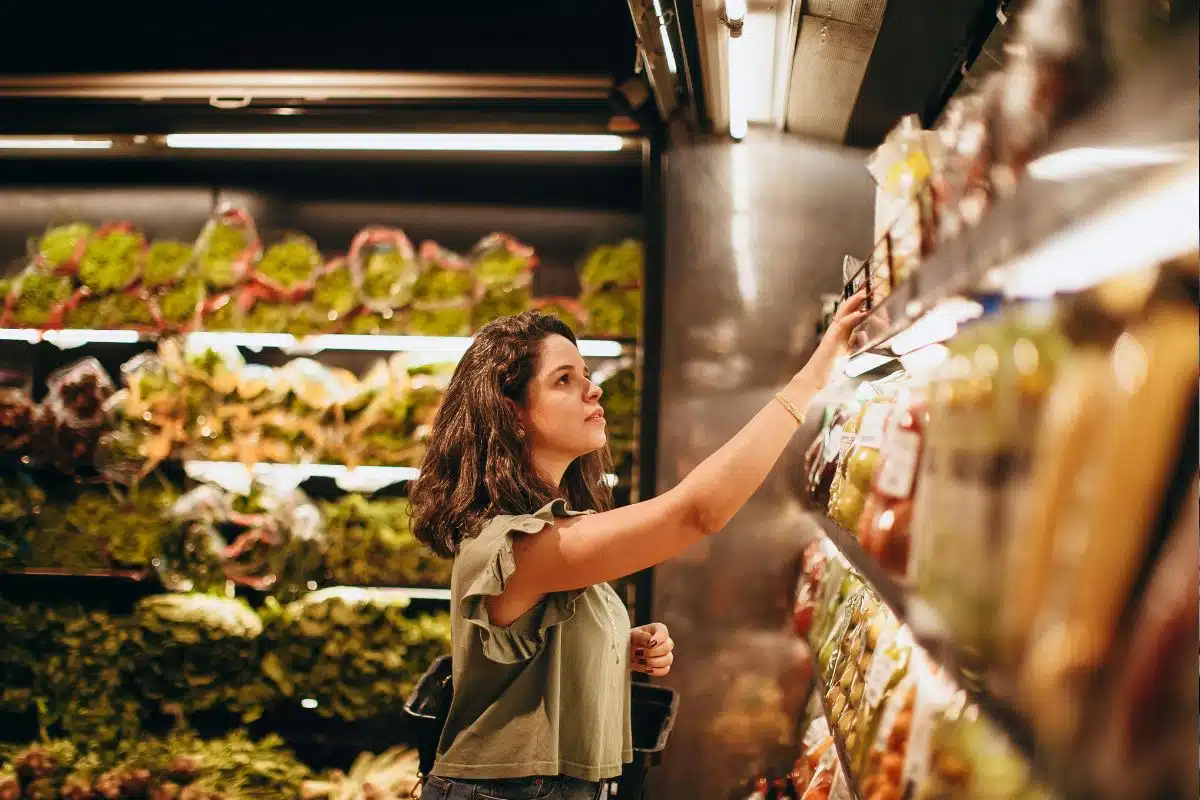 7 reasons you should think twice before buying bagged salad