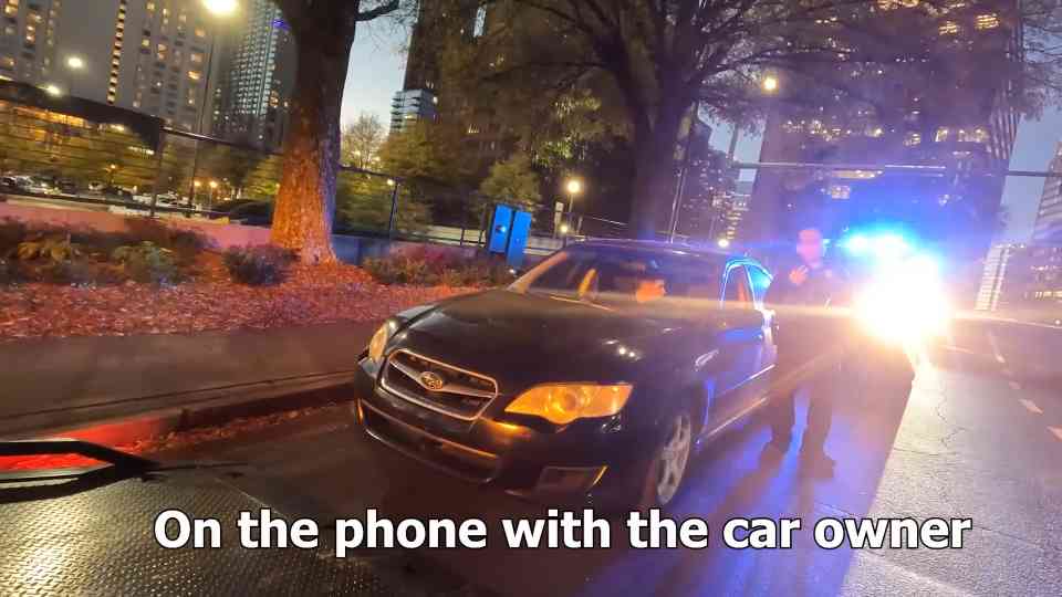 APD And TowTV Handle A Late Night Accident In Heavy Traffic