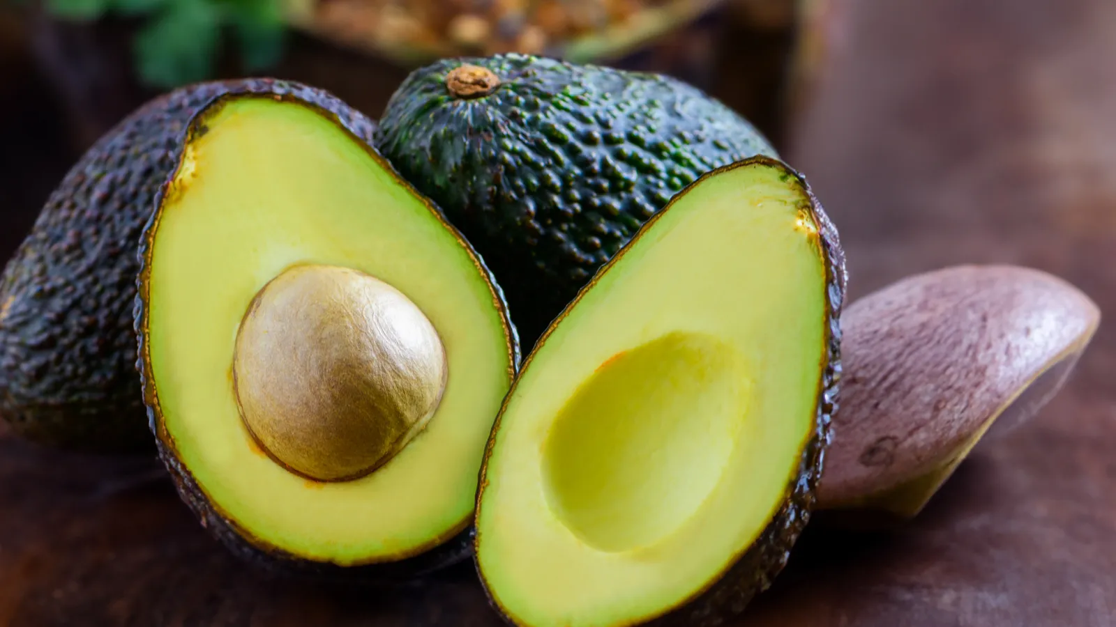 16 foods that improve skin health and glow
