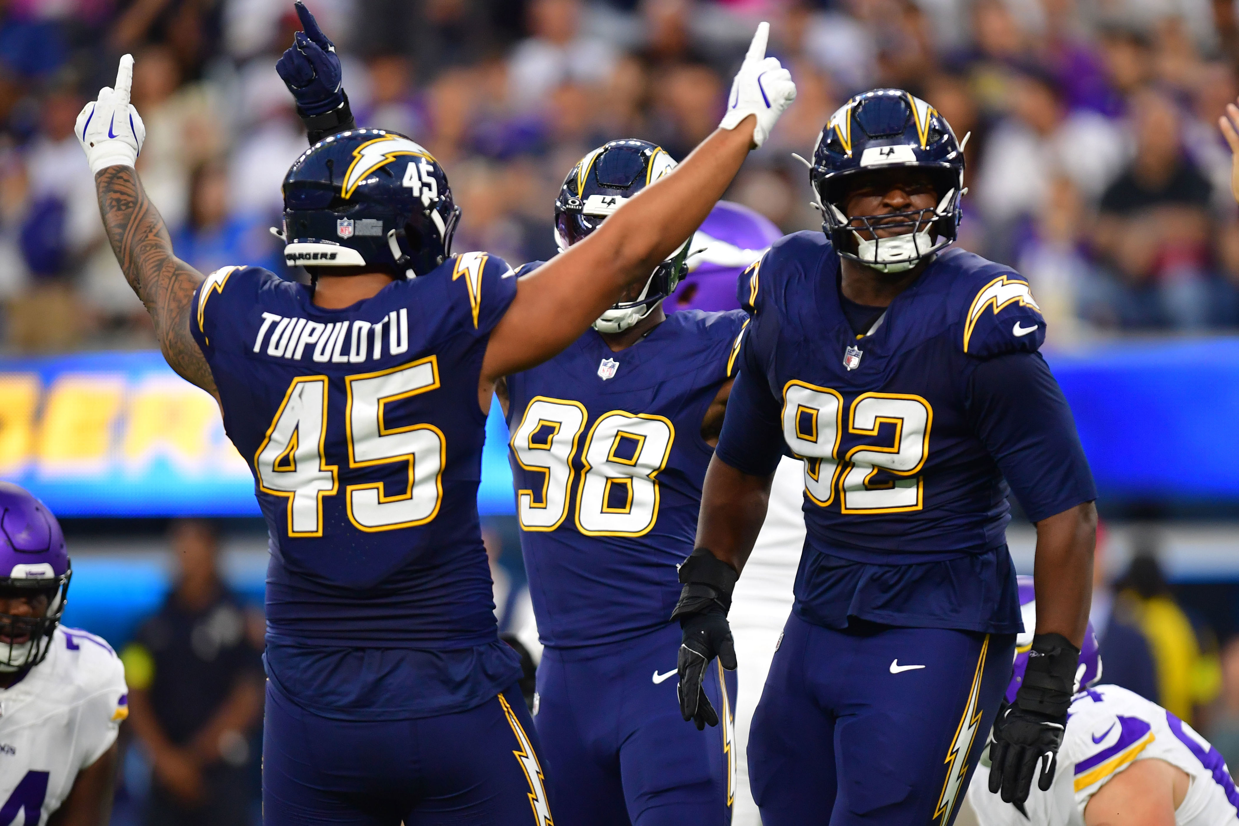 5 winners, 3 losers from Chargers-Vikings: Oronde Gadsden, Justin ...