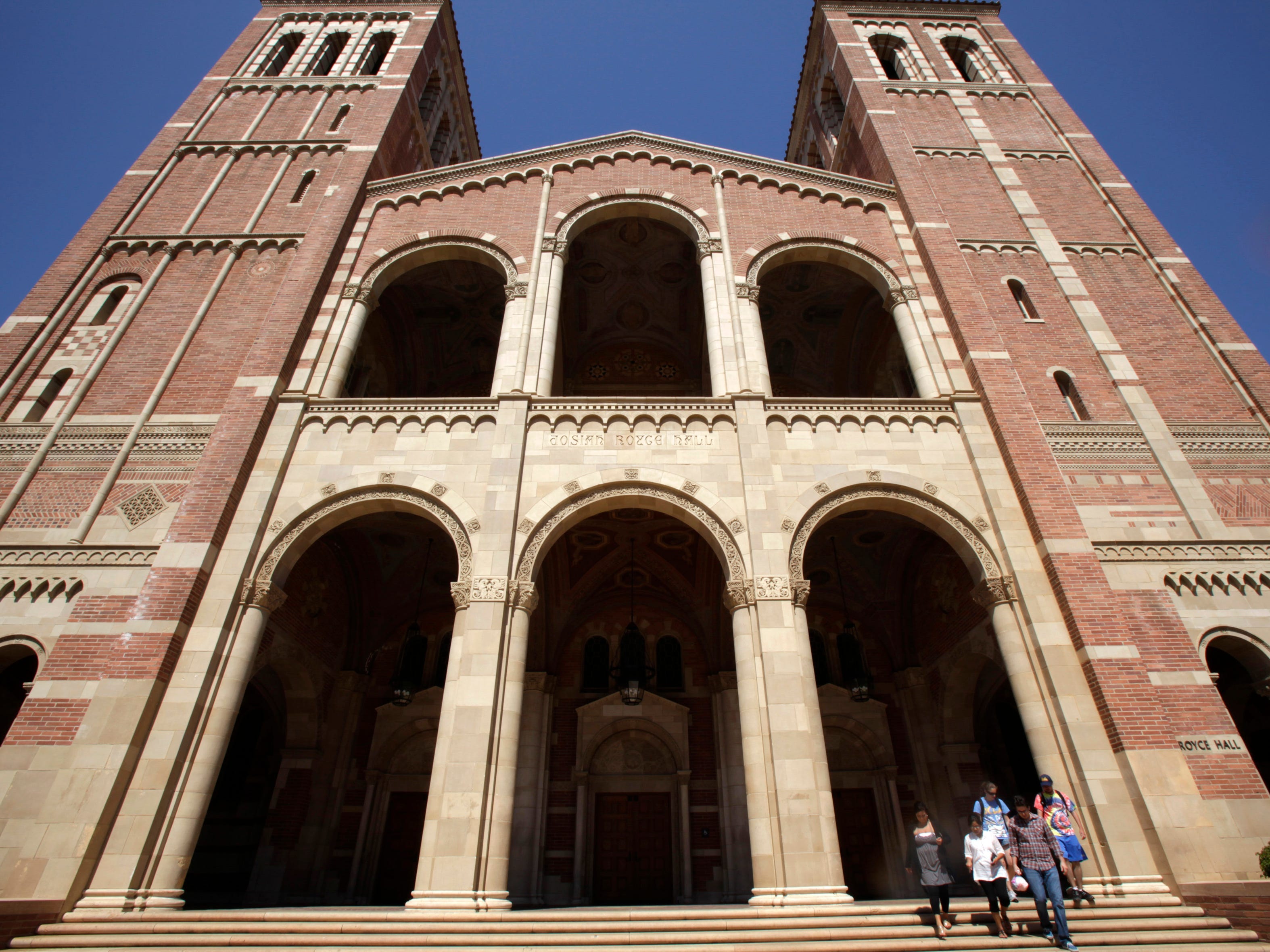 I'm a UCLA student. Here's how I get the most out of OpenAI's new Atlas ...