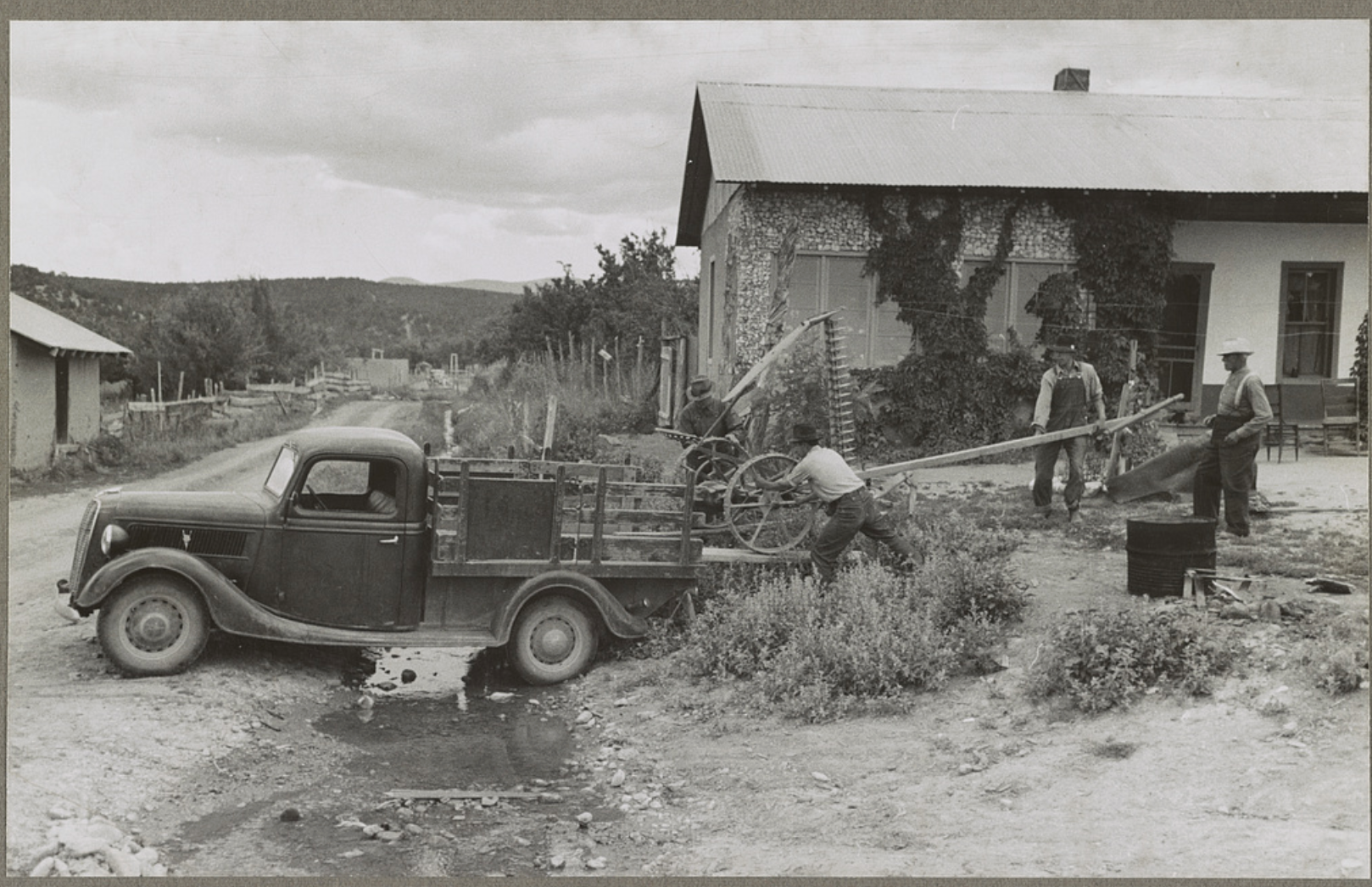 Before cup holders & touchscreens: Vintage photos of the real American ...