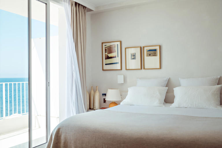 Les Roches Rouges, France, hotel review