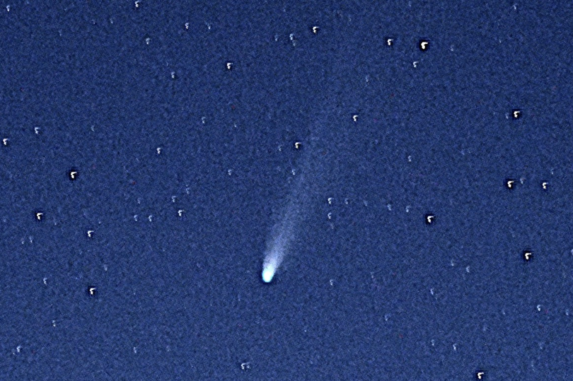 Last chance to see ancient comet for 1,000 years as Kerry snapper ...