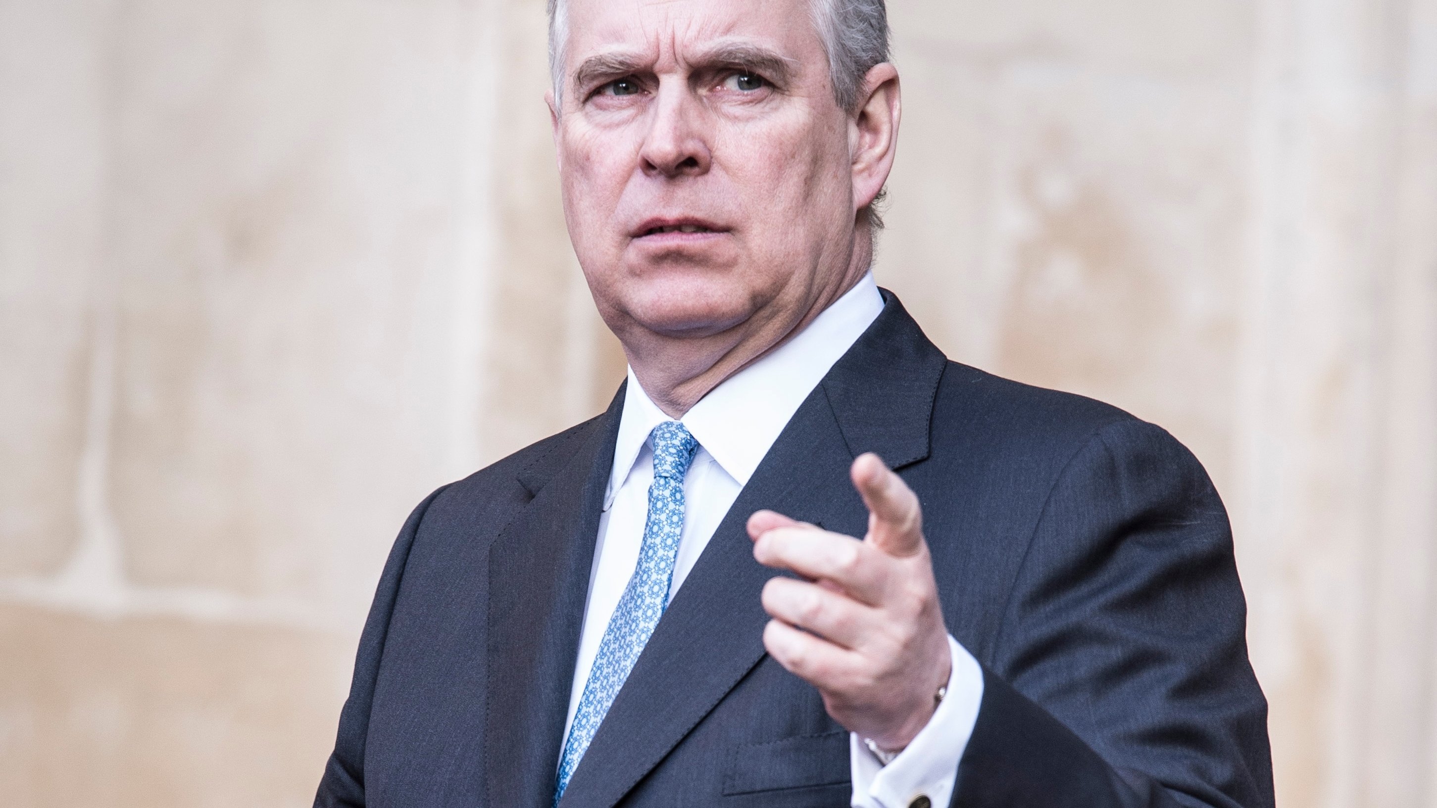 Echa skandalu. Ślady po księciu Andrzeju wyrzucone z kaplicy św. Jerzego w Windsorze