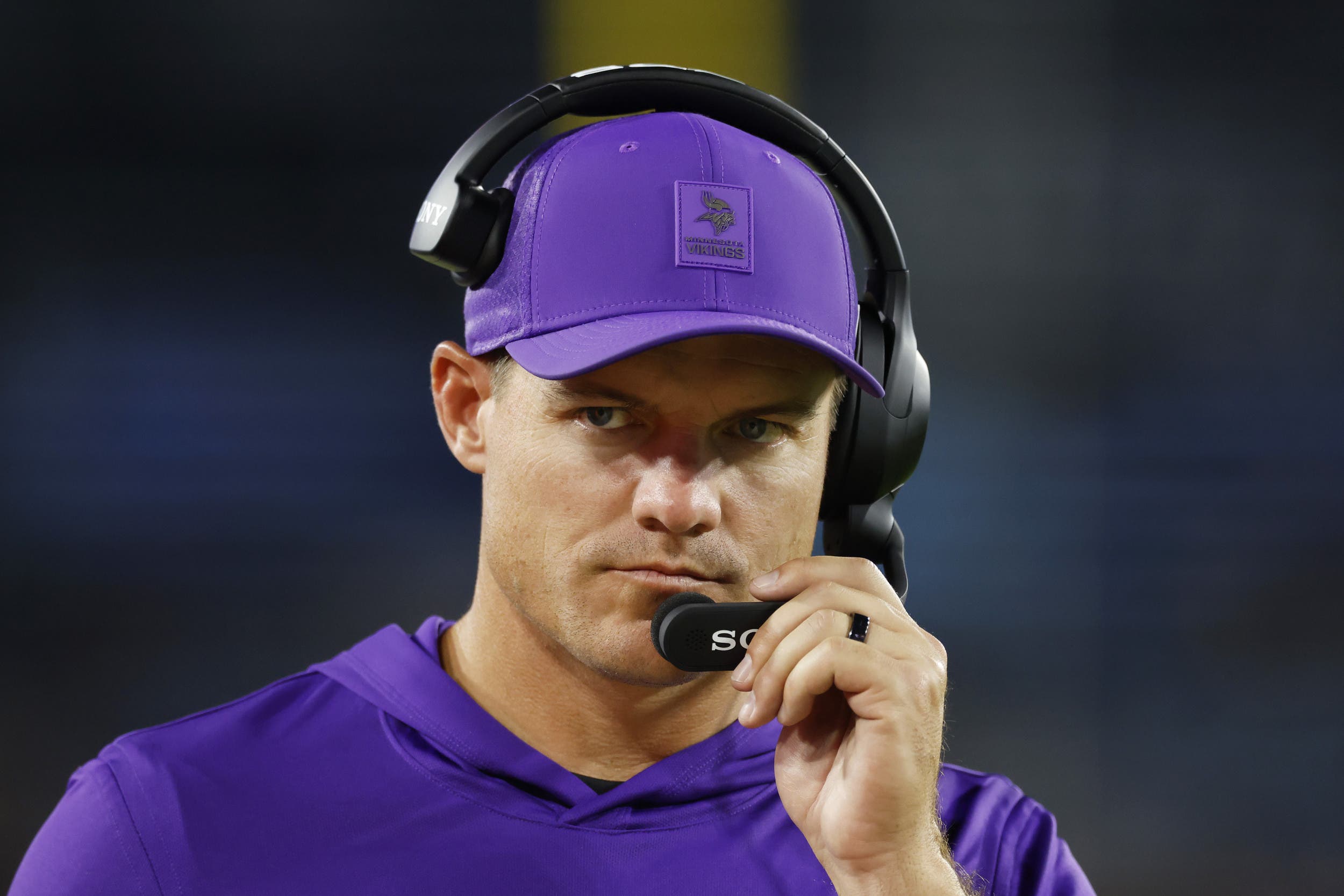 Vikings' Kevin O'Connell assigns blame after 27-point loss to Chargers