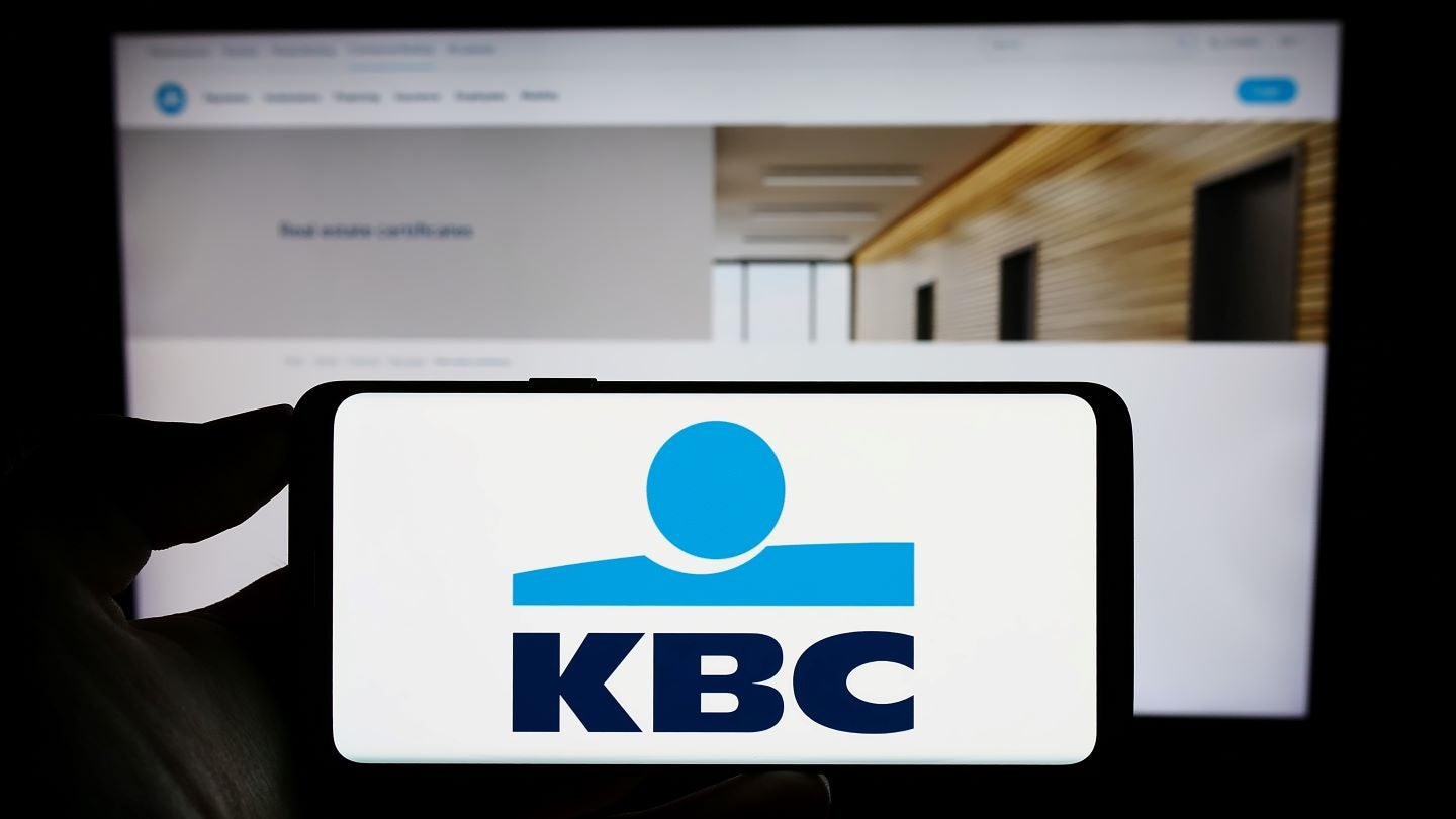 KBC Group to buy Business Lease Czech Republic and Slovakia