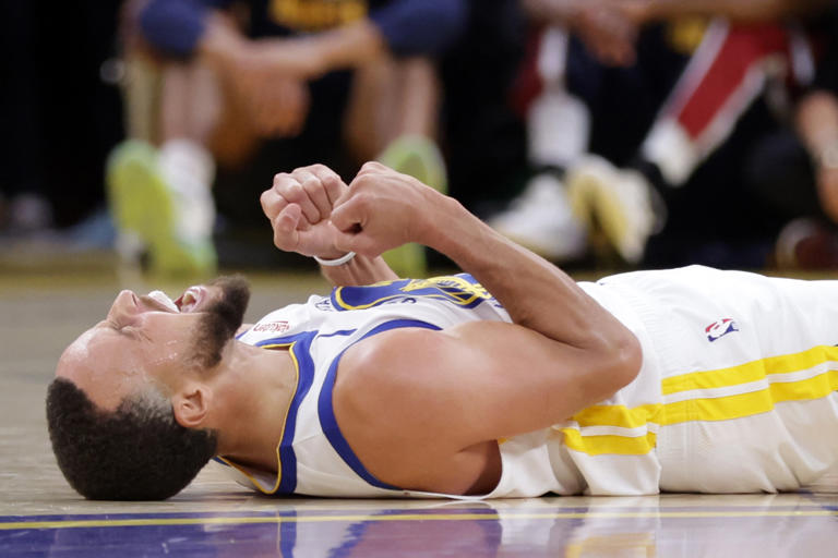 ‘Remember these games’ — Warriors fans react to Steph Curry’s heroics ...