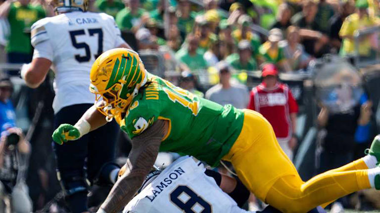 Oregon Ducks' Three Keys to Victory Against Wisconsin Badgers