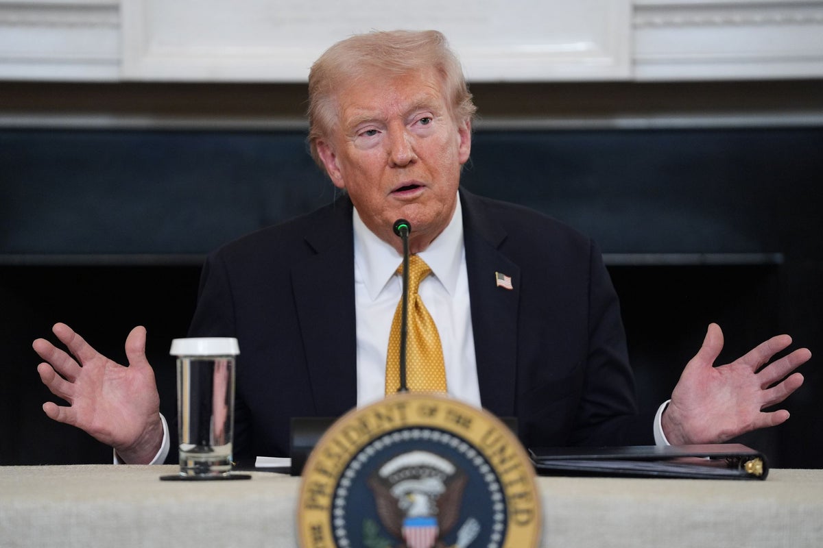 Trump issues warning to Canada after Reagan anti-tariff advert