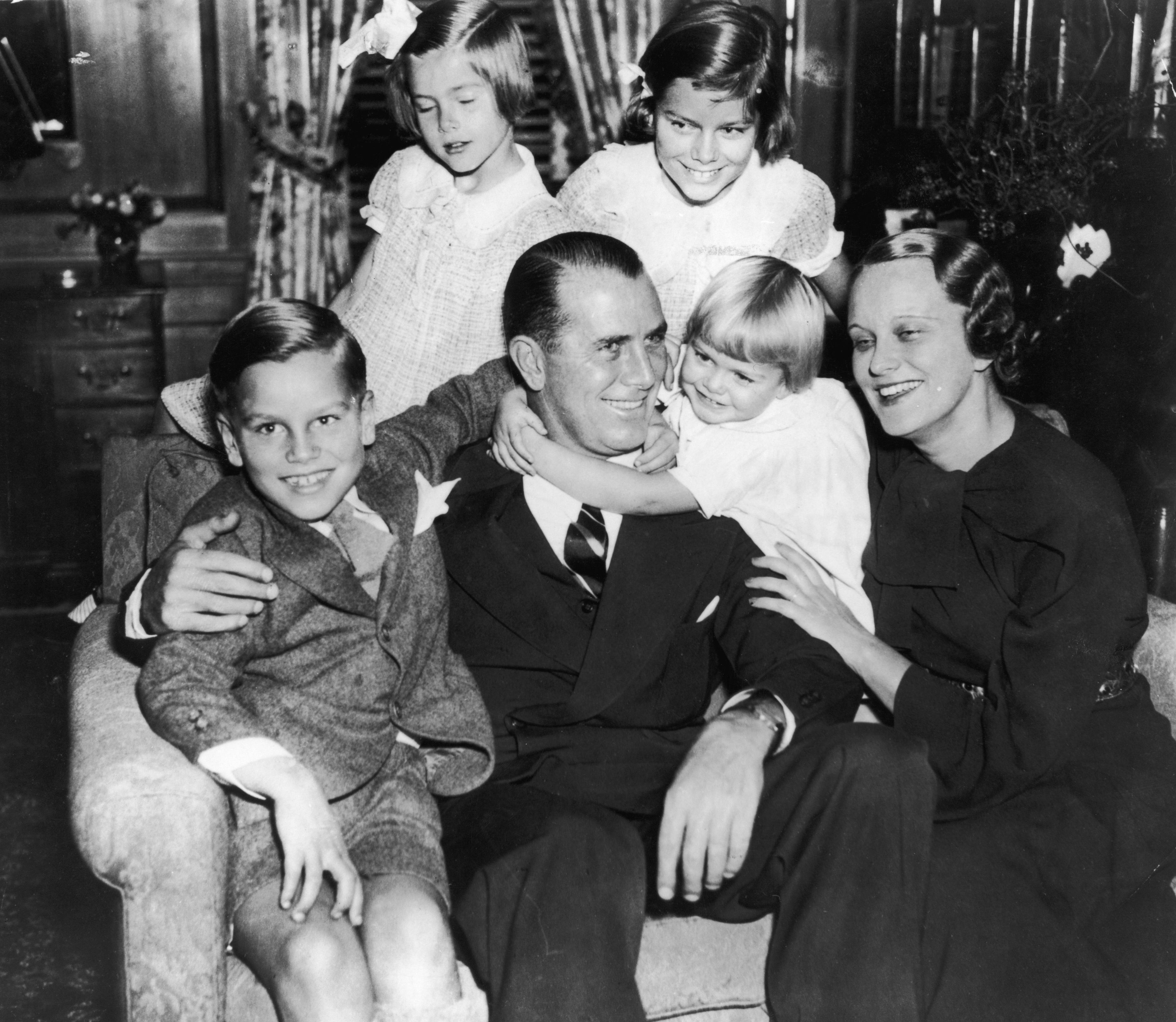 Grace Kelly at home: 20 photos of the Oscar-winning princess off-screen ...