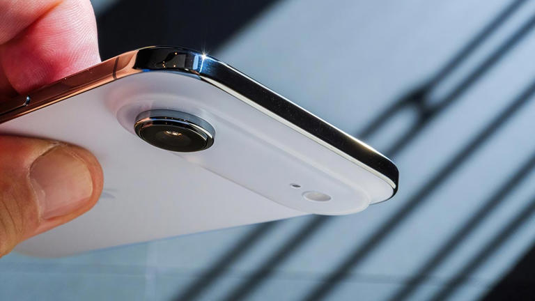 Crane collapses in Everett, at least 1 hurt, police say: Live video