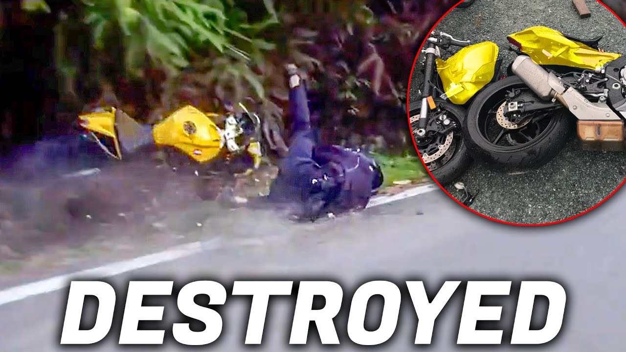 Wrecked motorcycle | Crazy and unexpected motorcycle moments