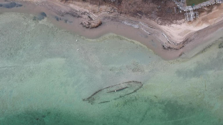 Michigan's Underrated Shallow Bay Is A Perfect Spot For Snorkeling ...