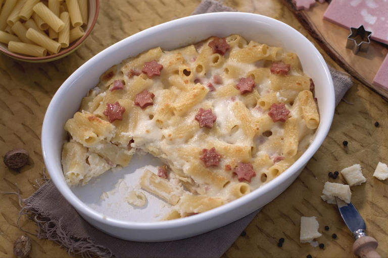 Gratin Rigatoni with Mortadella Stars