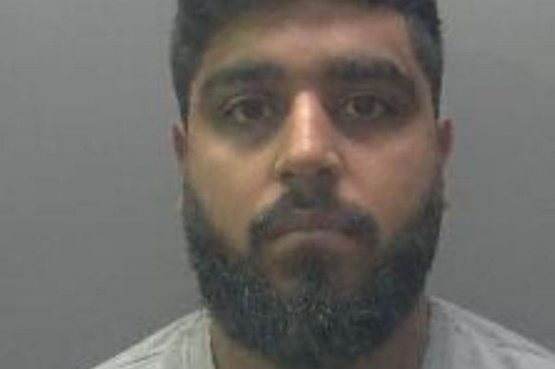 Manhunt for convicted drug dealer who led police on 140mph pursuit