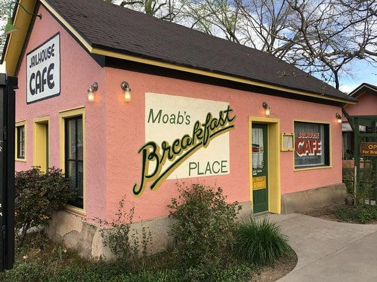 20 Restaurants Built in the Most Unusual Places