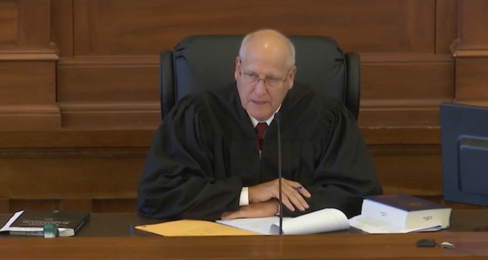 Judge who sentenced female youth pastor to house arrest for child sex ...