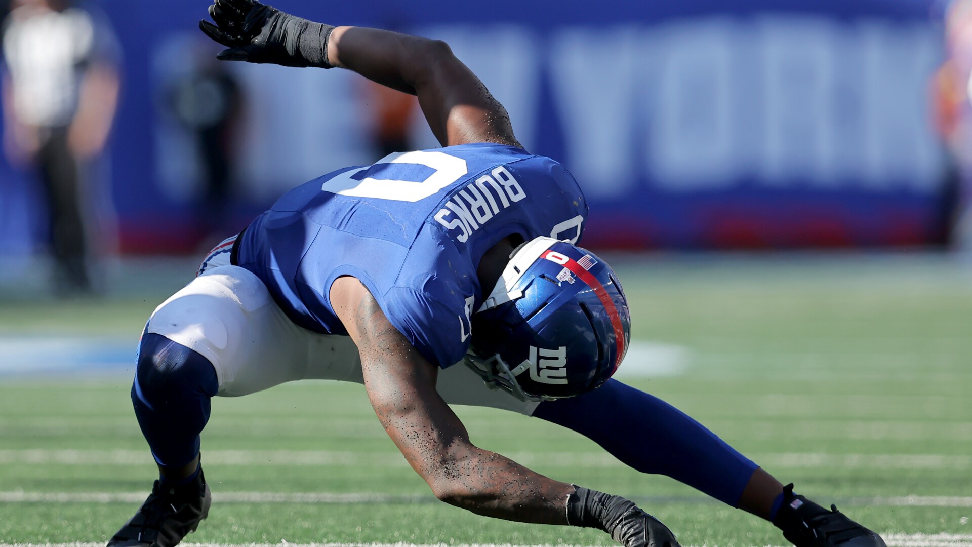 Brian Burns questionable, Jaxson Dart off report and set to play vs. Eagles