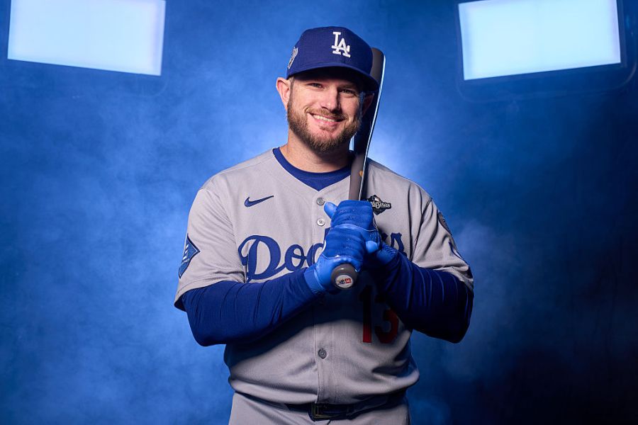 Baylor HOF member Max Muncy returns to World Series