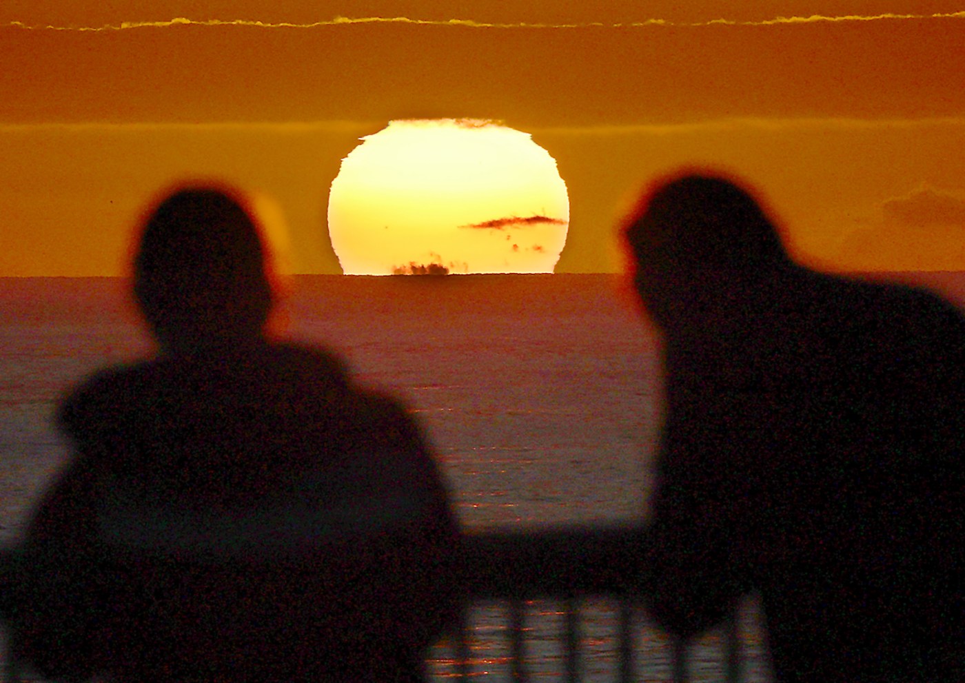 Photos | Chasing the sunset at Lighthouse Point in Santa Cruz