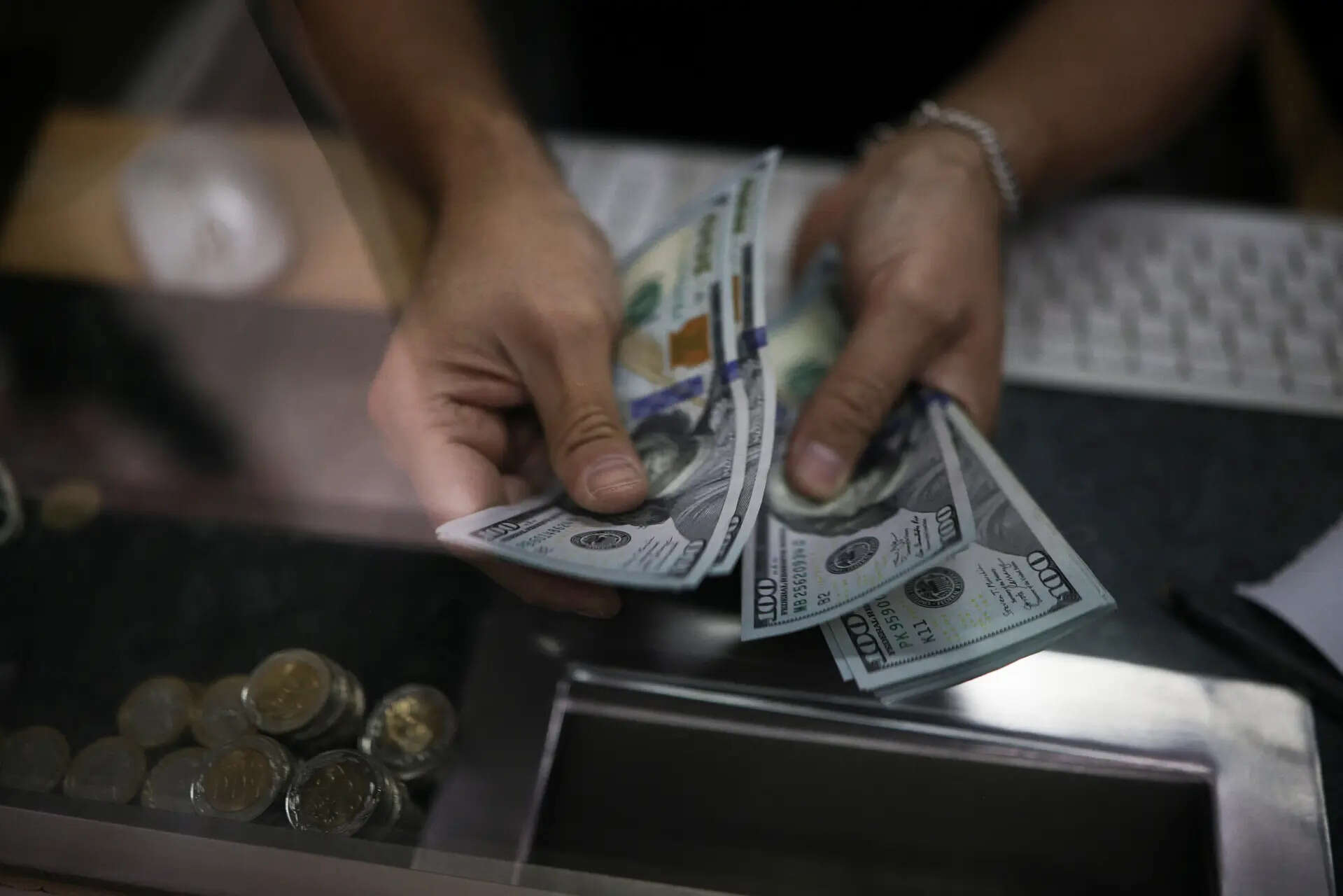 U.S. national debt hits $38 trillion, driving mortgage rates higher