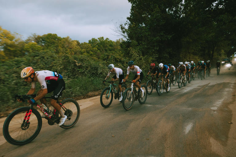 Pro Bike Check: Cameron Jones’ Big Sugar Gravel Winning Scott Addict ...