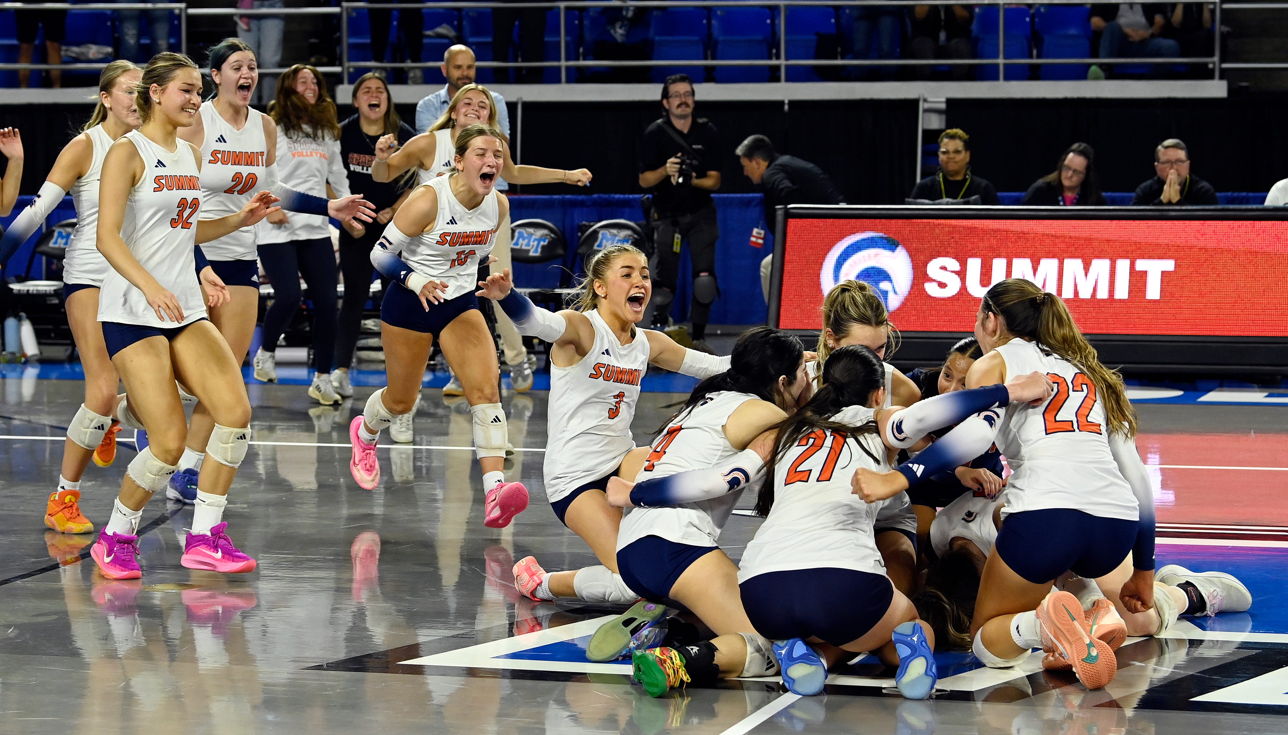 Summit captures first ever TSSAA volleyball state championship with ...