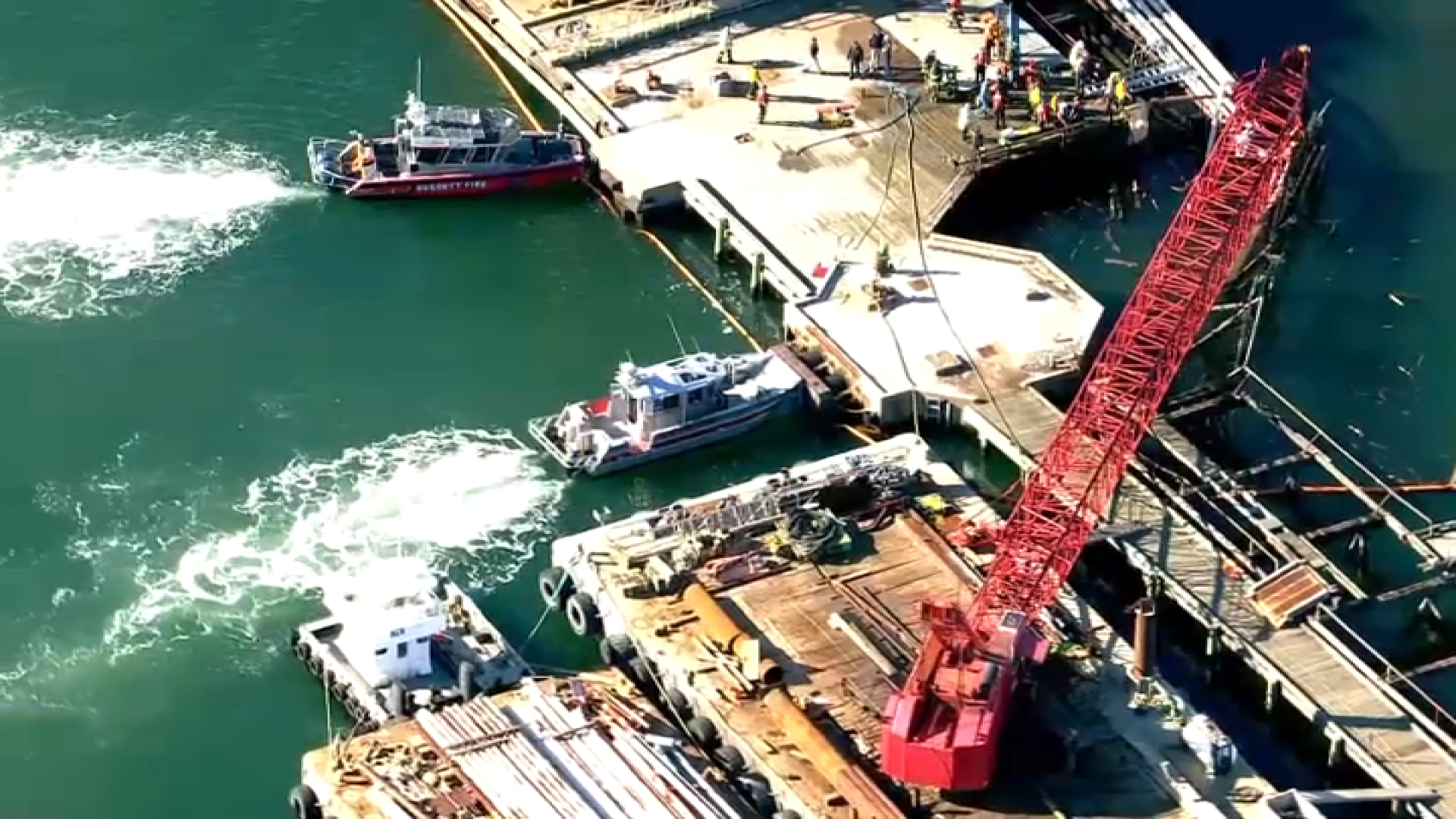 Crane collapses in Everett, at least 1 hurt, police say: Live video