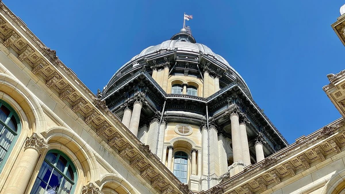 Illinois quick hits: Report: $17,300 state debt per person; Metro East ...