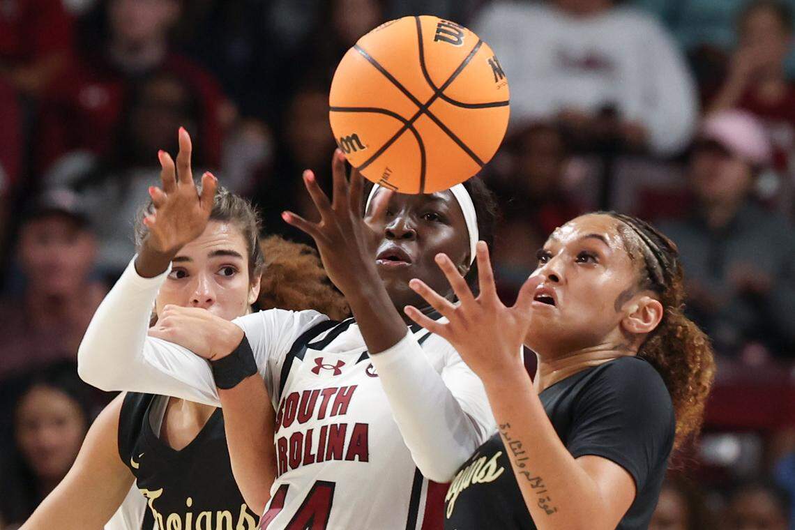 South Carolina WBB wins big in first exhibition. Three things we learned