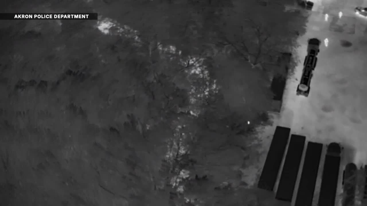 RAW: Suspected crooks dash, but can't outrun police drone in Akron