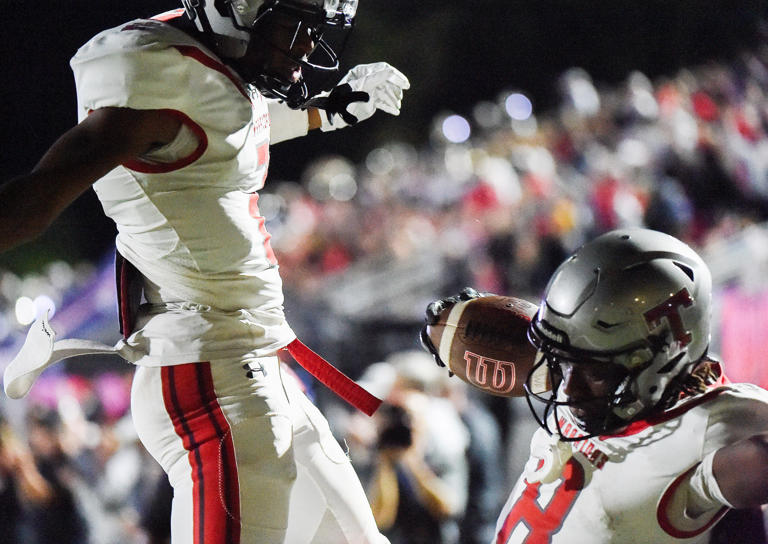 ASWA 2025 Week 10 high school football rankings for all classes