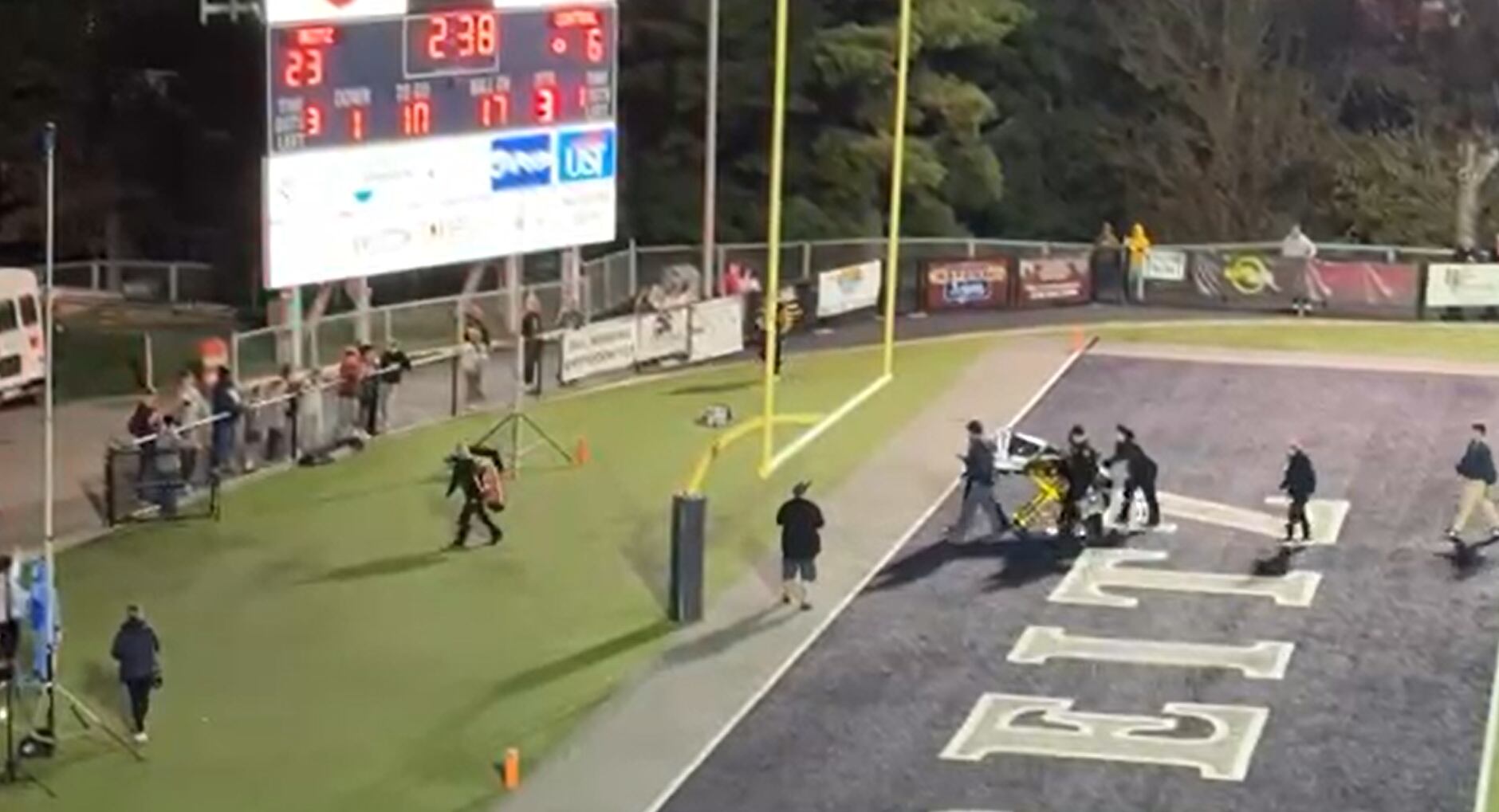 Reitz High School quarterback taken by ambulance from field discharged ...