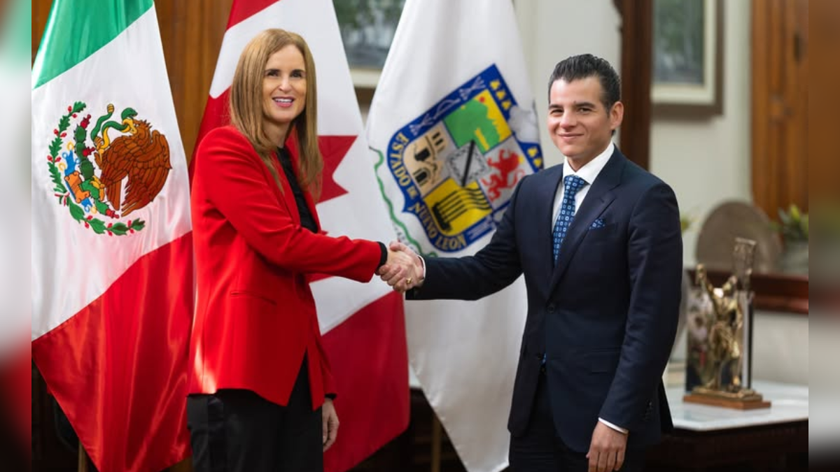 Mike Flores, Secretario General del Gobierno de Nuevo León, recibe a ...