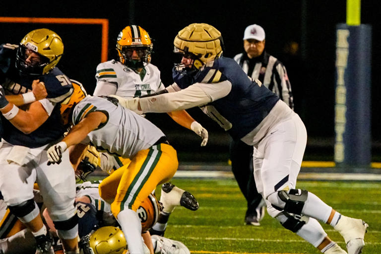 Hoban's Sam Greer set to graduate on heels of OHSAA football playoffs ...
