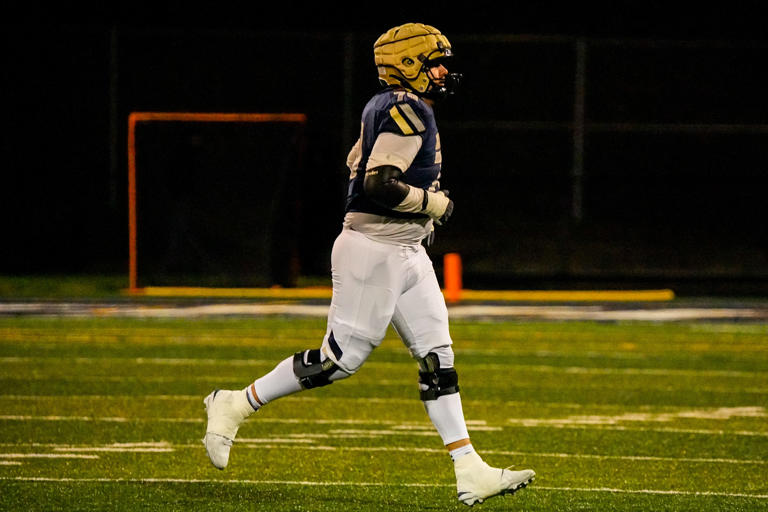Hoban's Sam Greer set to graduate on heels of OHSAA football playoffs ...