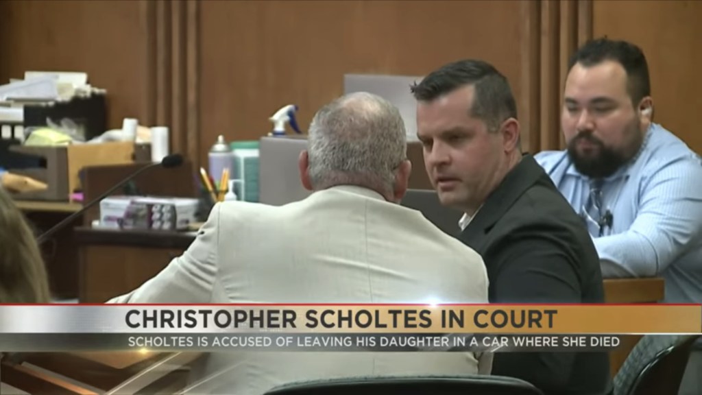 Arizona dad who left toddler in hot car to die as he watched porn ...