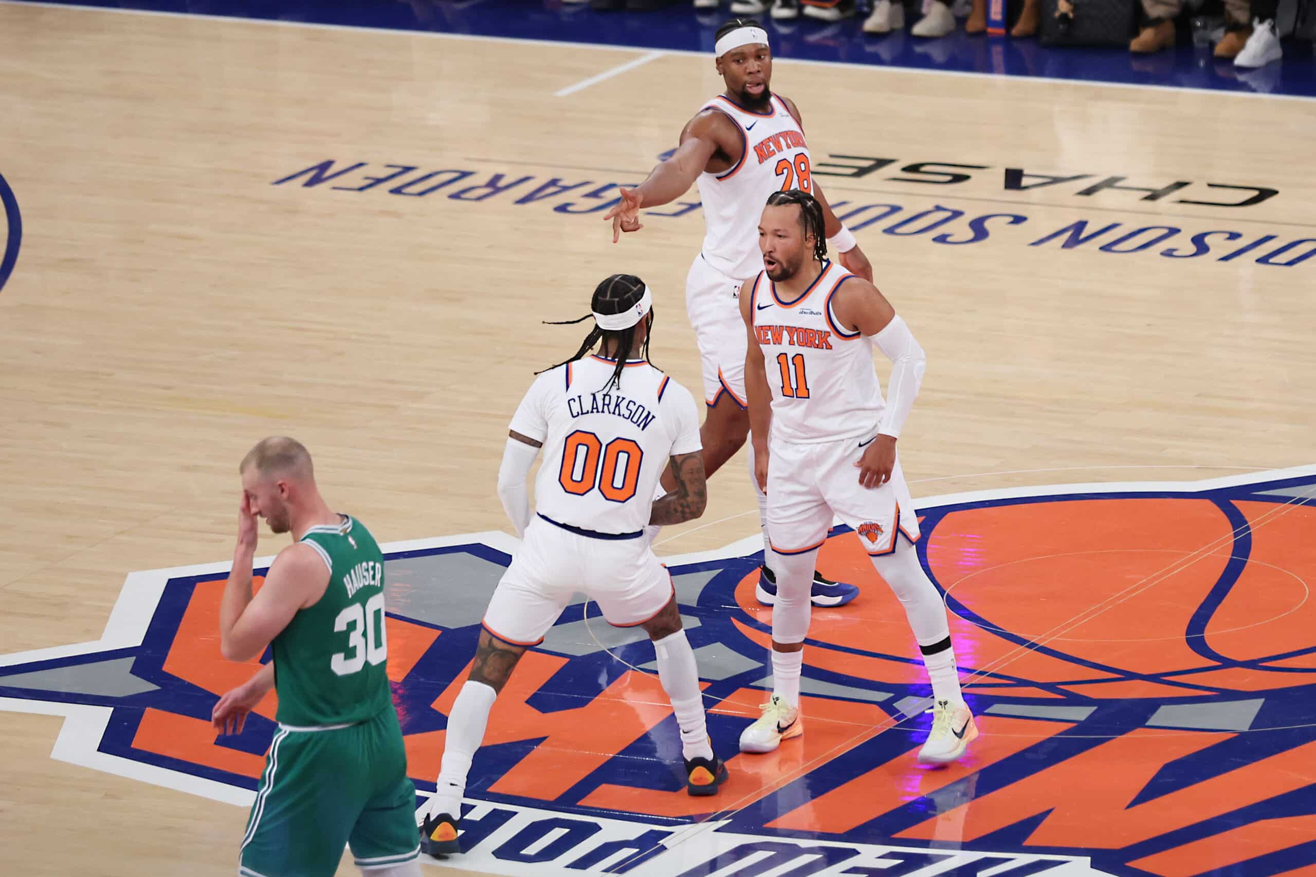 NBA: Knicks ride huge 2nd quarter to win over Celtics