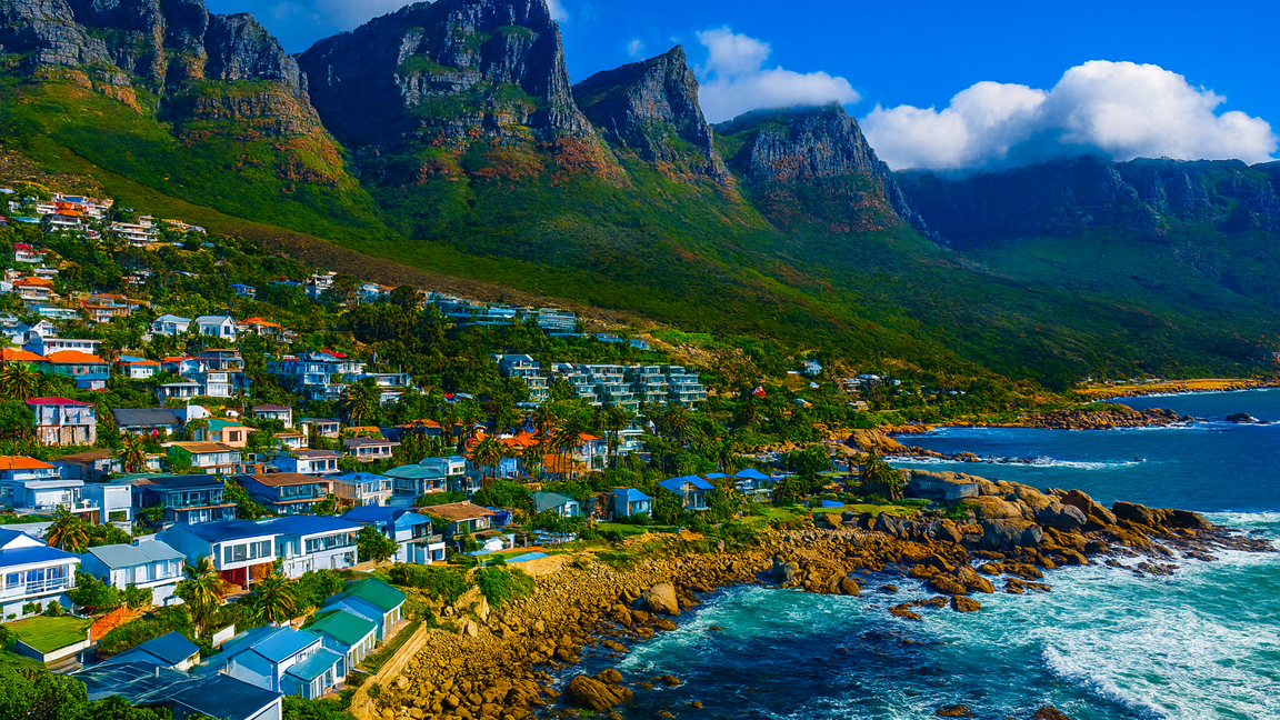 Beautiful Coastal City – Nature Meets Architecture