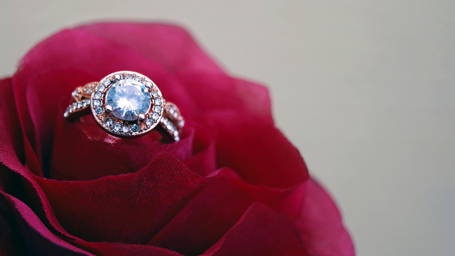 20 Unique Stones to Replace Diamonds in Your Wedding Ring