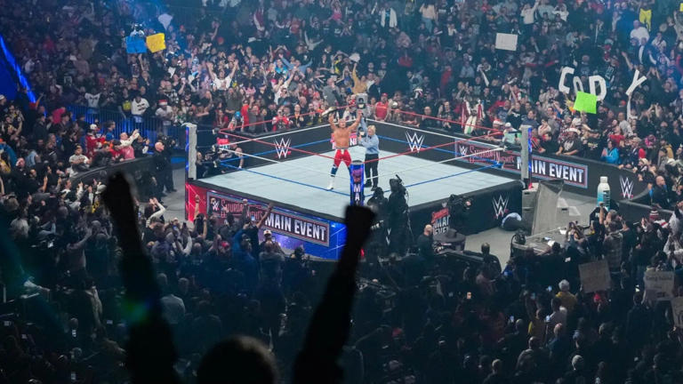 WWE adds unexpected match for Saturday night's main event