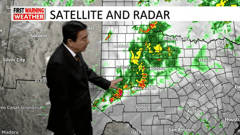 Severe thunderstorm watch in effect as storms push through San Antonio