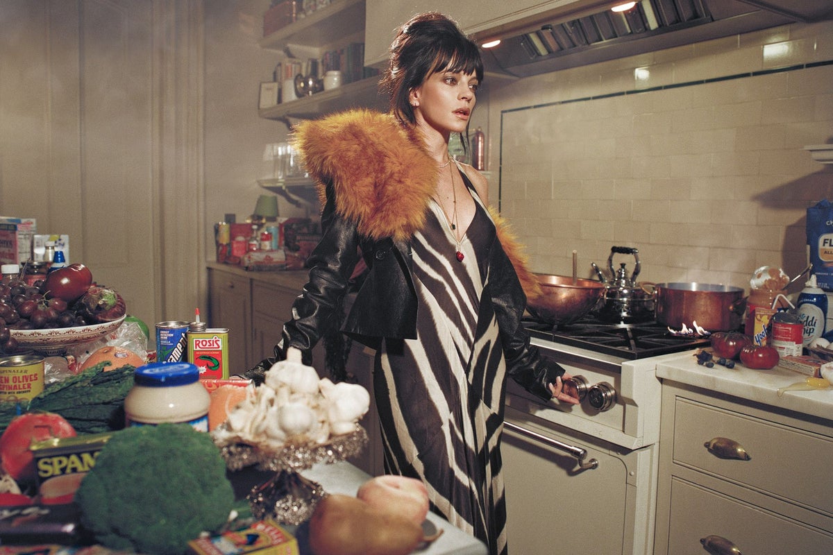 Lily Allen confirms West End Girl arena tour for 2026