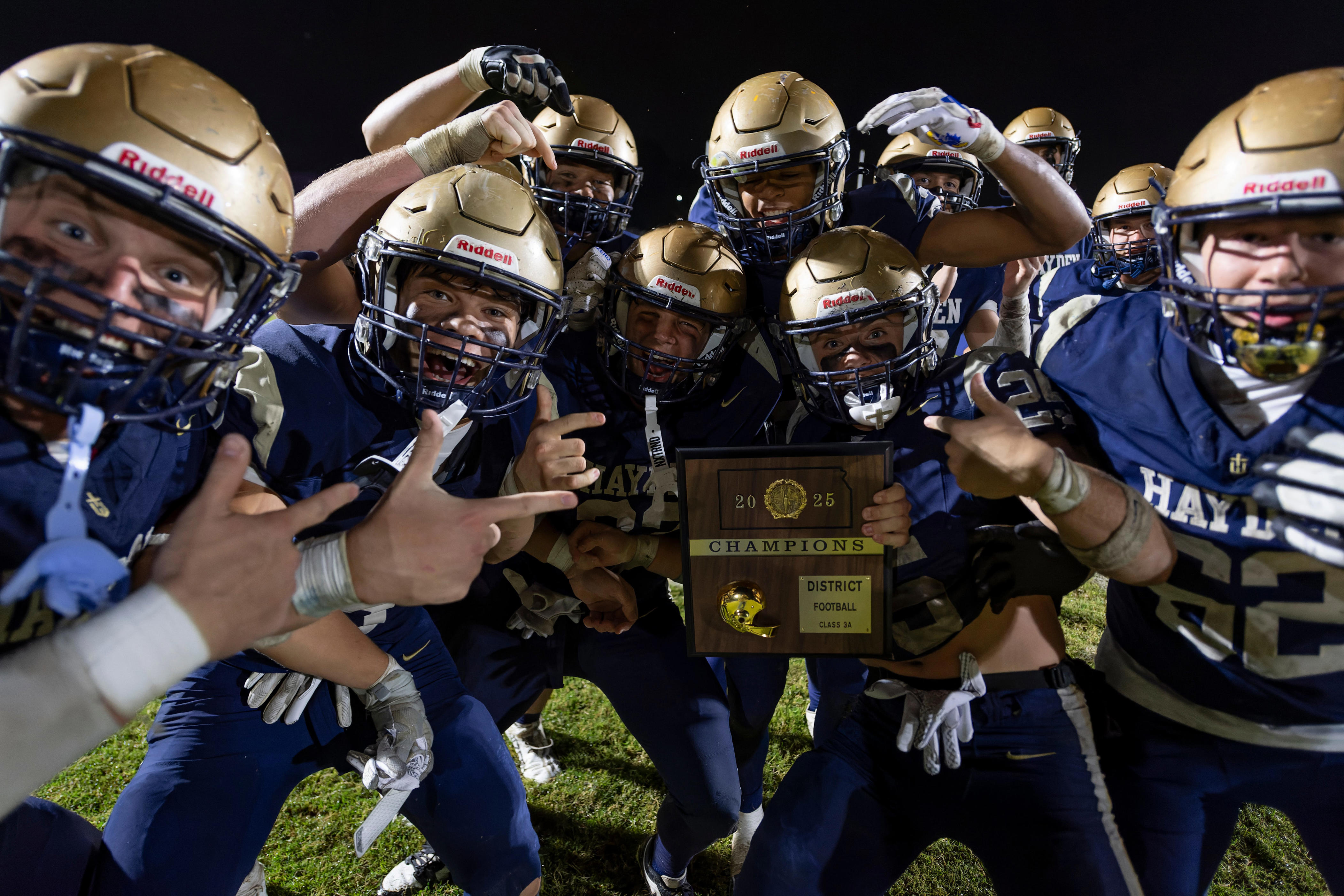 Hayden football finishes regular season undefeated with win over Jeff West