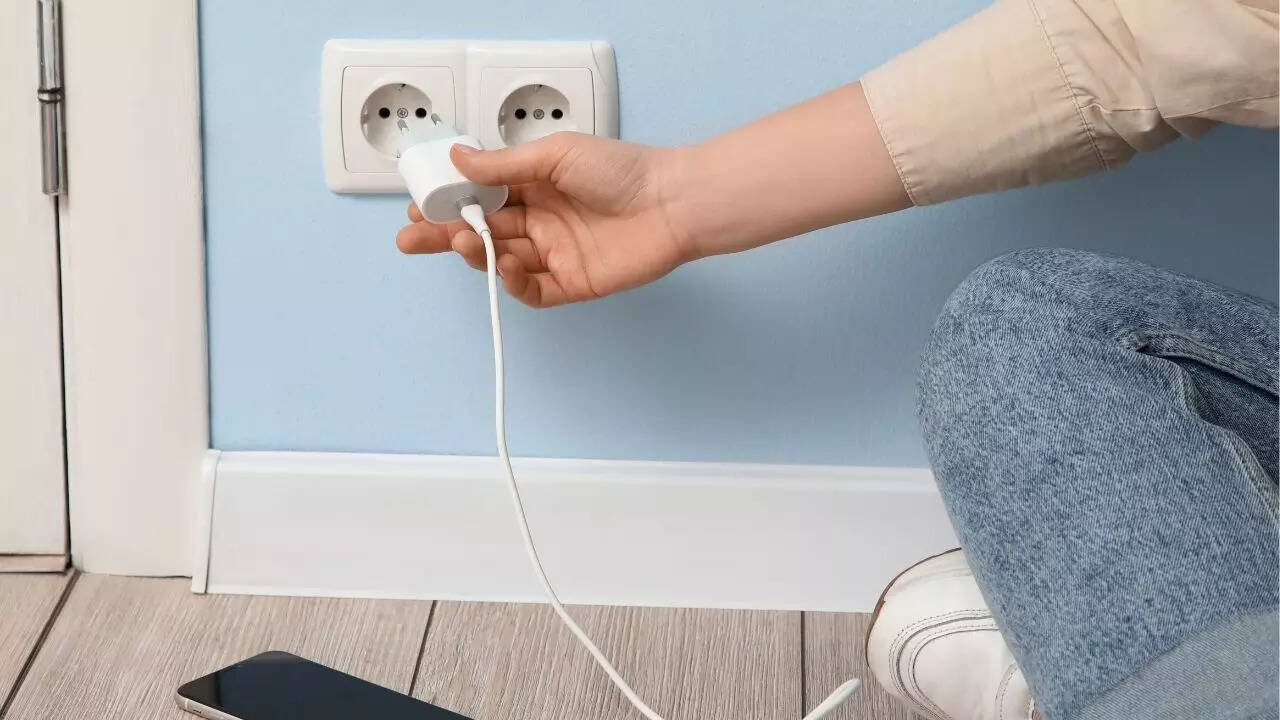6 dangerous items you should never plug into home sockets to avoid ...