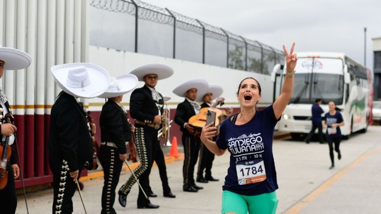 1,500 runners to cross border into Tijuana Sunday during Binational Race